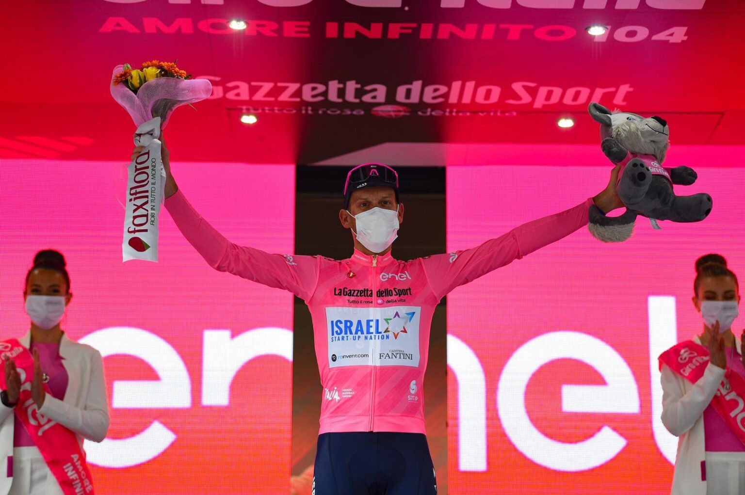 "La nostra maglia rosa per Israele" - Moked