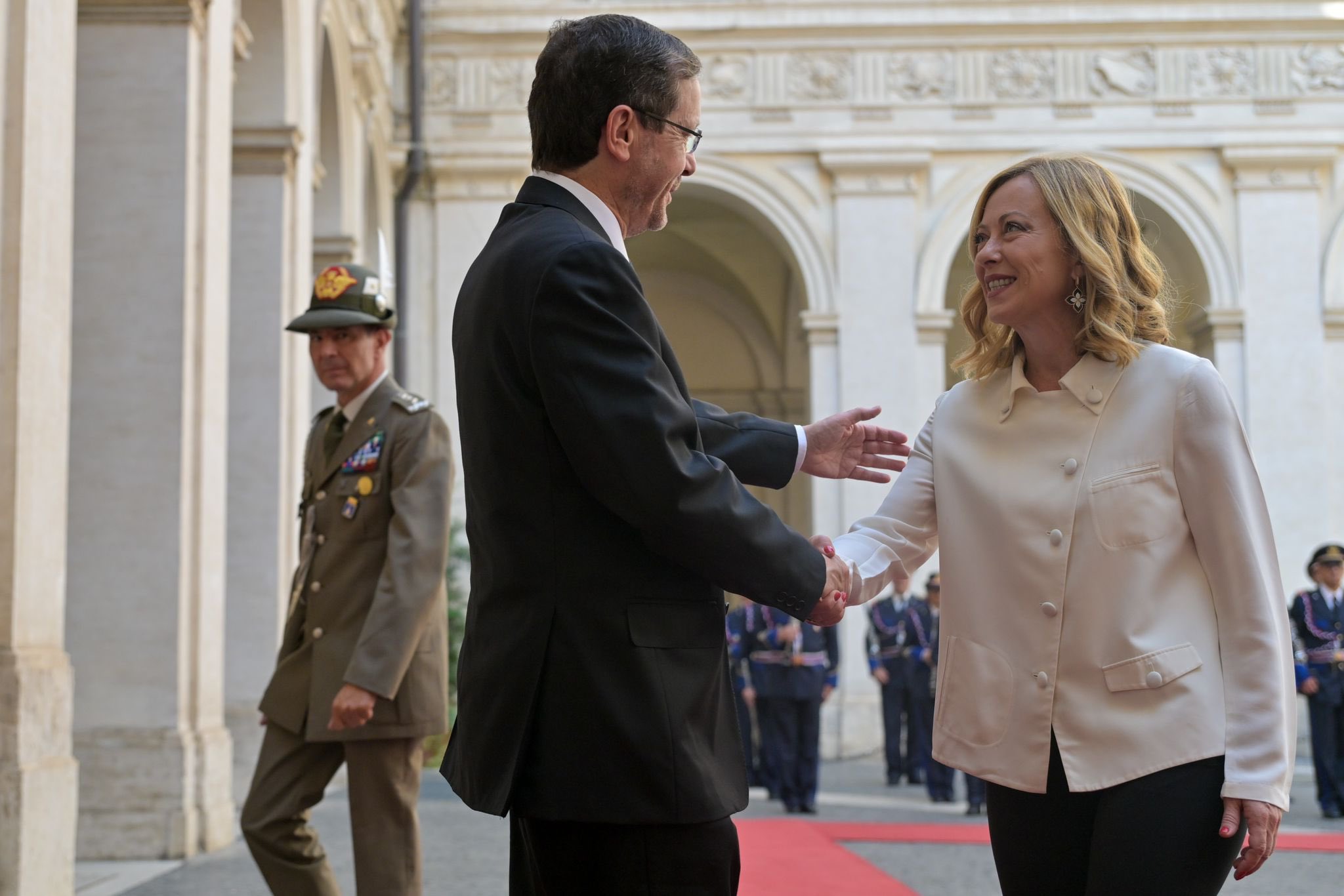 ITALY-ISRAEL - Herzog and Meloni discuss hostages, aid to Gaza - Pagine ...